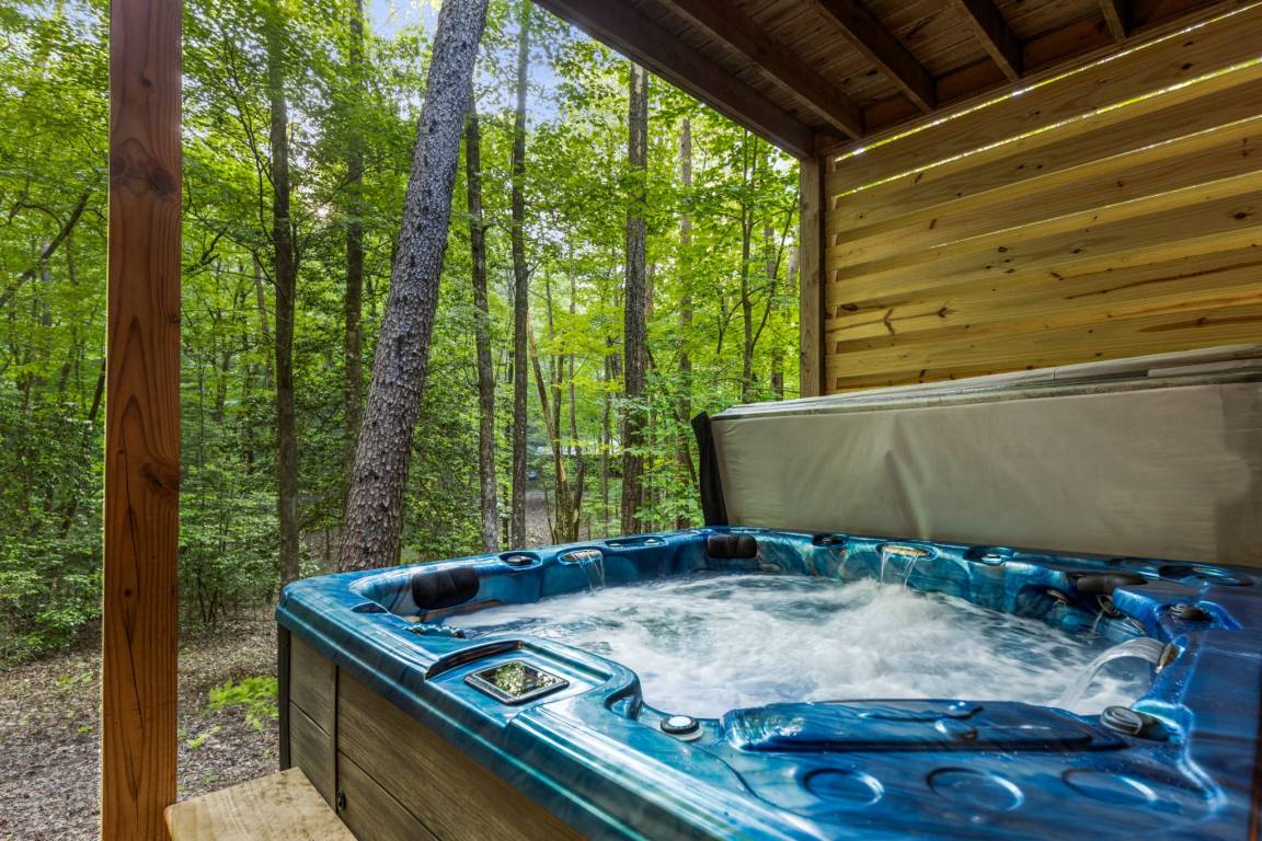 177 M² Cabin ∙ 2 Bedrooms ∙ 8 Guests - Blue Ridge, GA