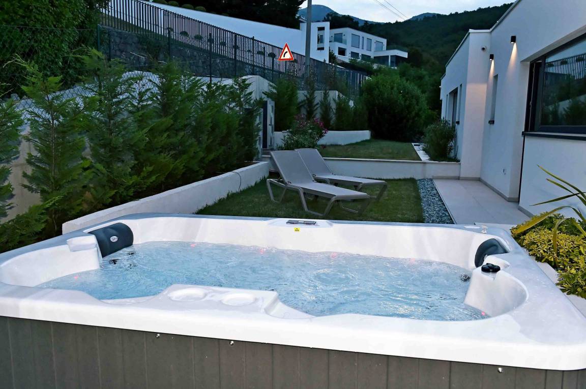 150 M² Villa ∙ 2 Chambres ∙ 4 Personnes - Rijeka