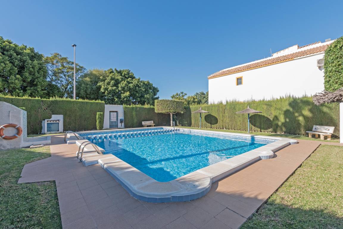 70 M² Apartamento ∙ 3 Habitaciones ∙ 6 Huéspedes - Torrevieja