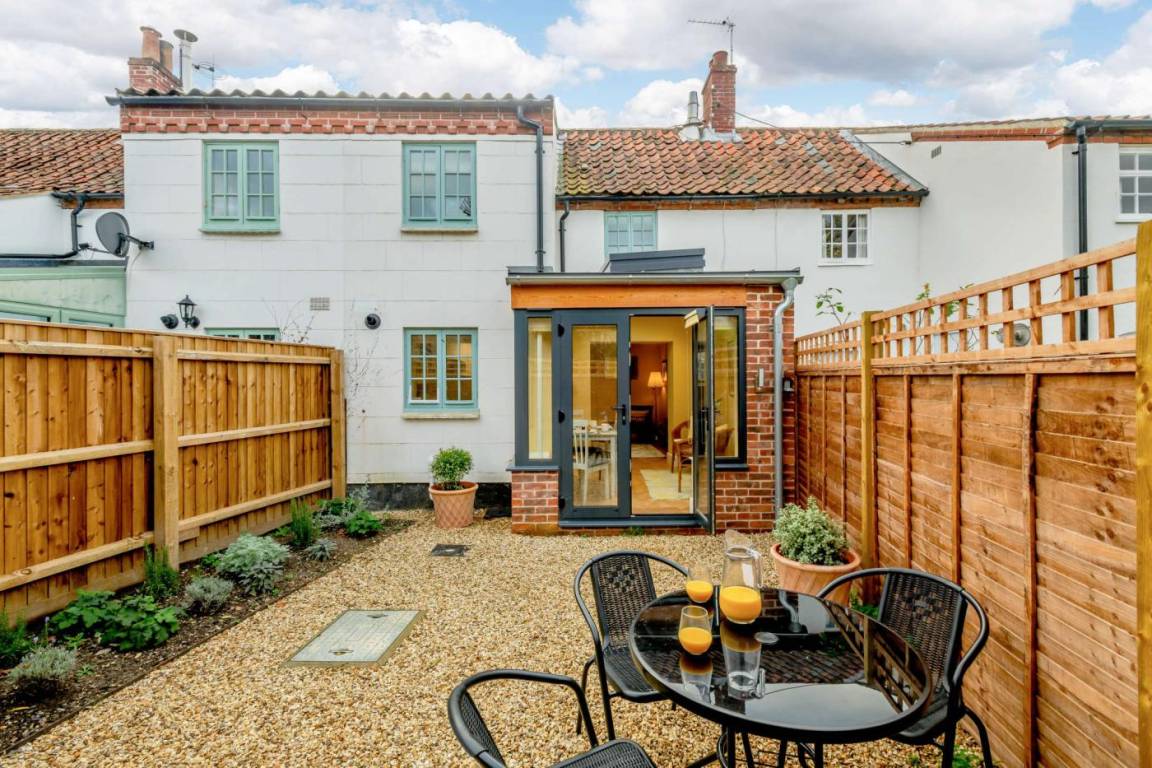Cottage ∙ 2 Bedrooms ∙ 3 Guests - Holkham