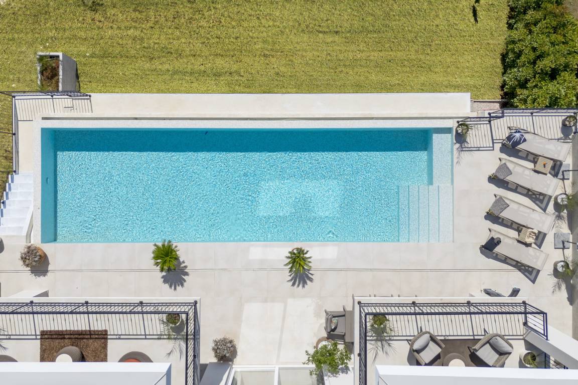 500 M² Villa ∙ 4 Bedrooms ∙ 8 Guests - Motovun