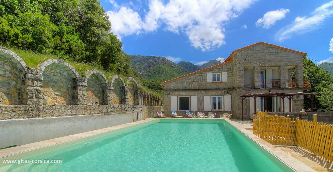 210 M² Gîte ∙ 5 Chambres ∙ 10 Personnes - Corse