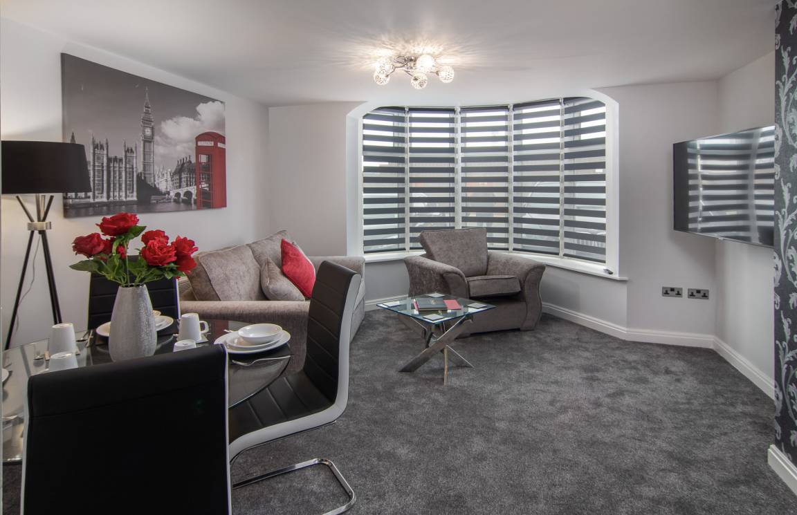 49 M² Apartment ∙ 2 Bedrooms ∙ 7 Guests - Blackpool Zoo