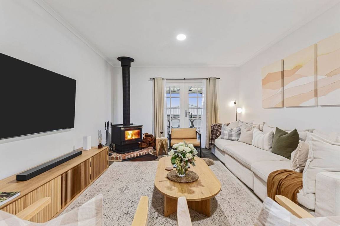 House ∙ 6 Bedrooms ∙ 14 Guests - Yarra Glen