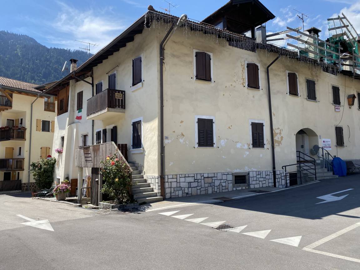 60 M² Apartment ∙ 2 Bedrooms ∙ 4 Guests - Pinzolo