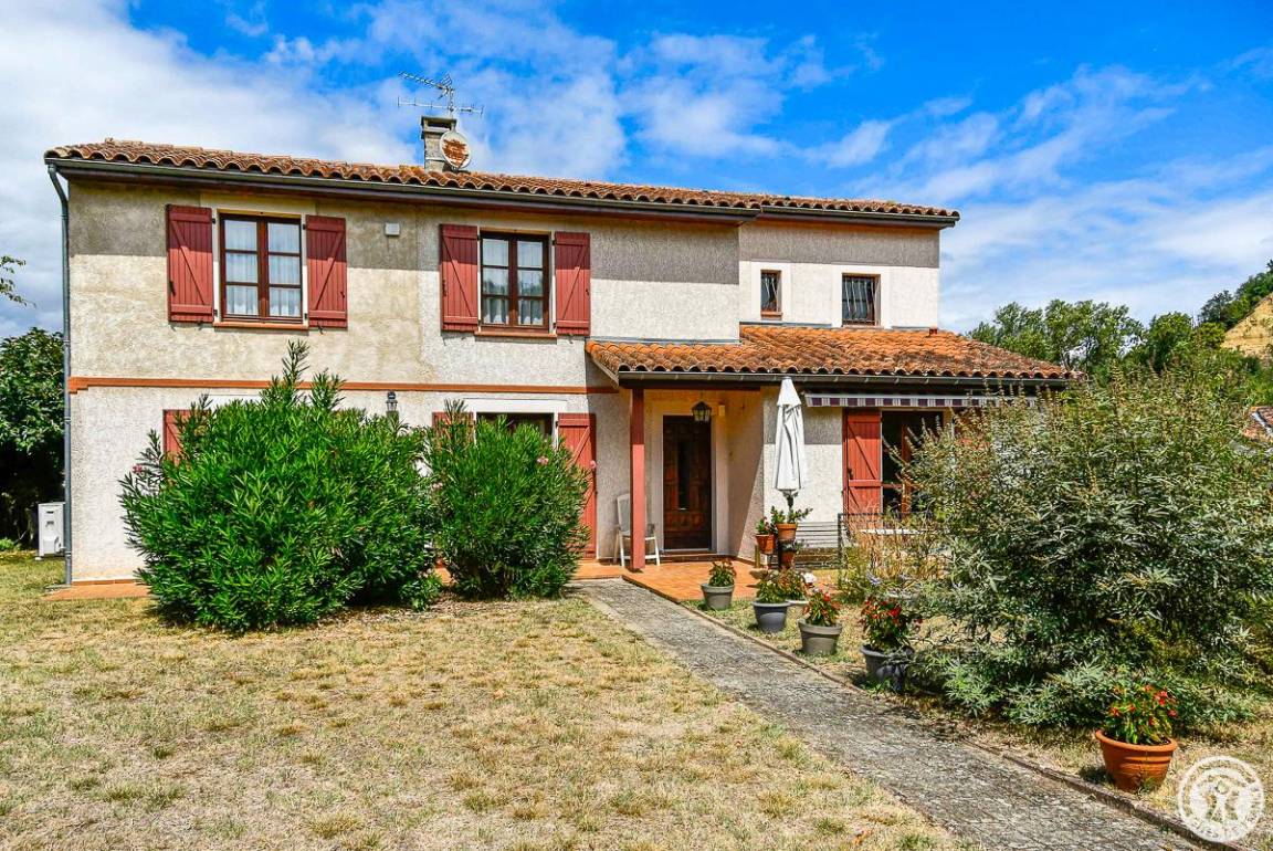 105 M² Gîte ∙ 3 Chambres ∙ 6 Personnes - Haute-Garonne