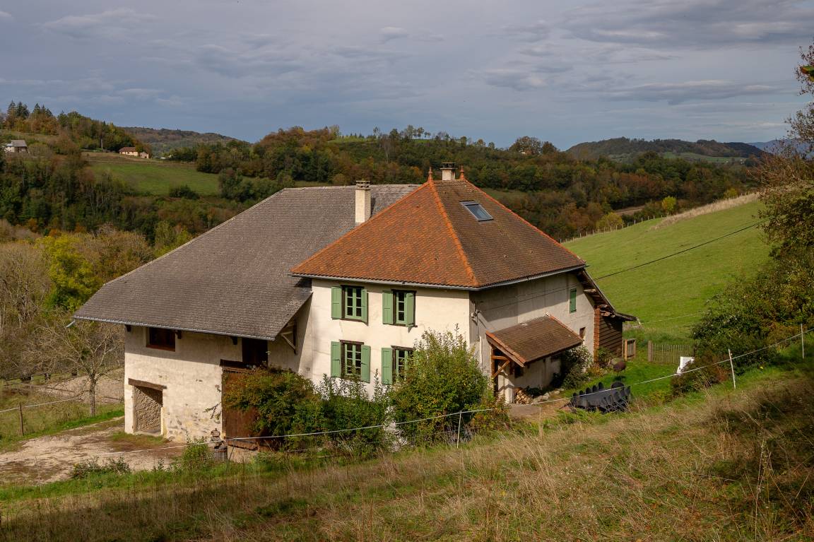120 M² Maison De Vacances ∙ 3 Chambres ∙ 12 Personnes - Voiron
