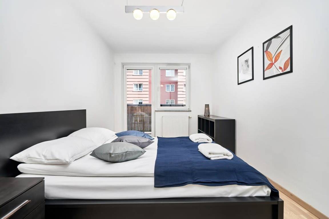 52 M² Apartment ∙ 1 Bedroom ∙ 4 Guests - Wrocław