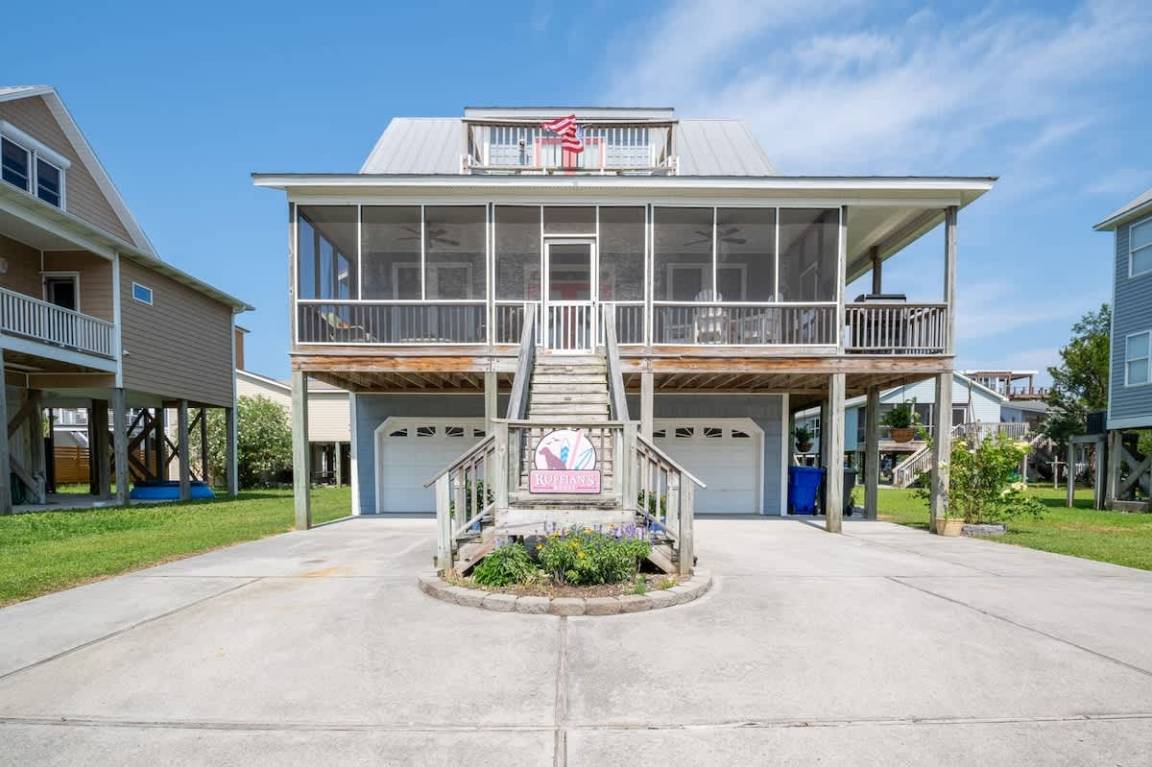 167 M² House ∙ 3 Bedrooms ∙ 8 Guests - Carolina Beach, NC