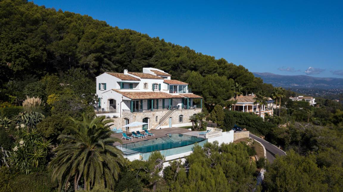 350 M² Villa ∙ 6 Bedrooms ∙ 12 Guests - Antibes