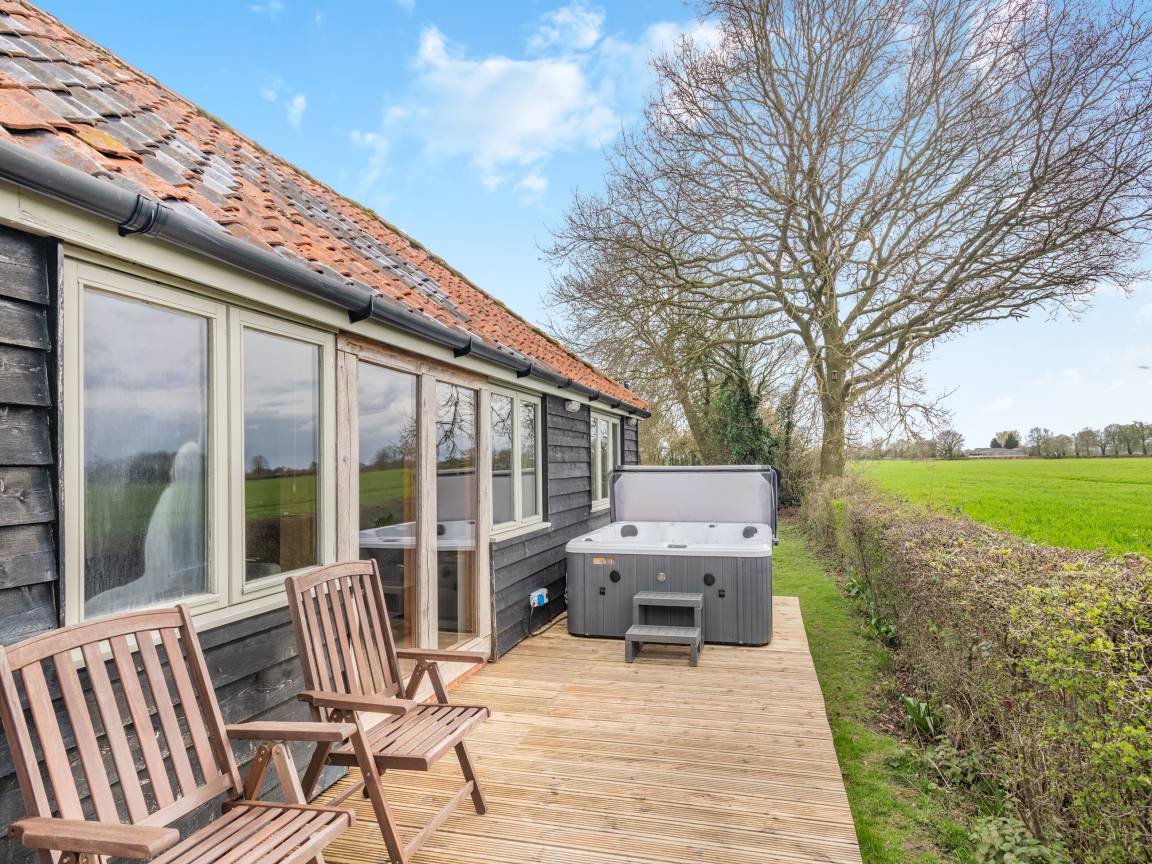Cottage ∙ 2 Bedrooms ∙ 4 Guests - Suffolk