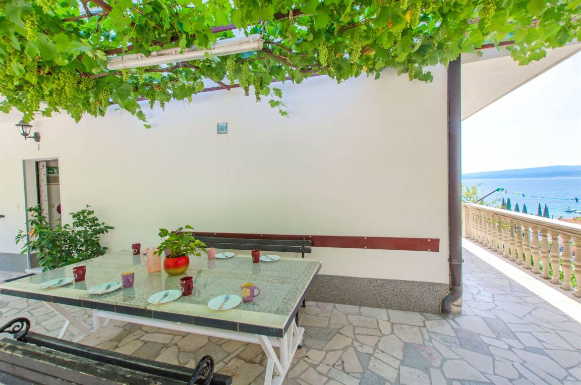 100 M² Apartamento ∙ 3 Habitaciones ∙ 6 Huéspedes - Omiš