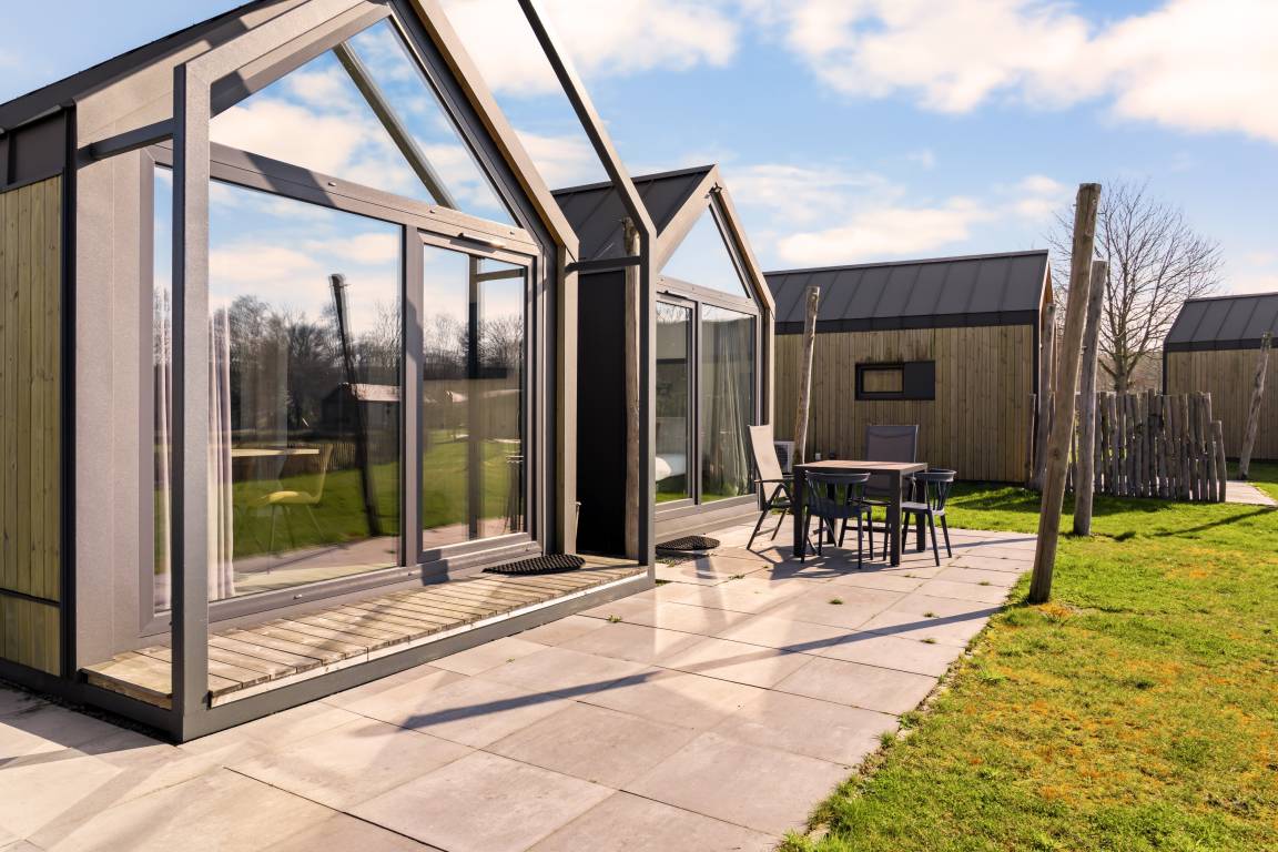 35 M² Hut ∙ 2 Slaapkamers ∙ 4 Gasten - Ommen