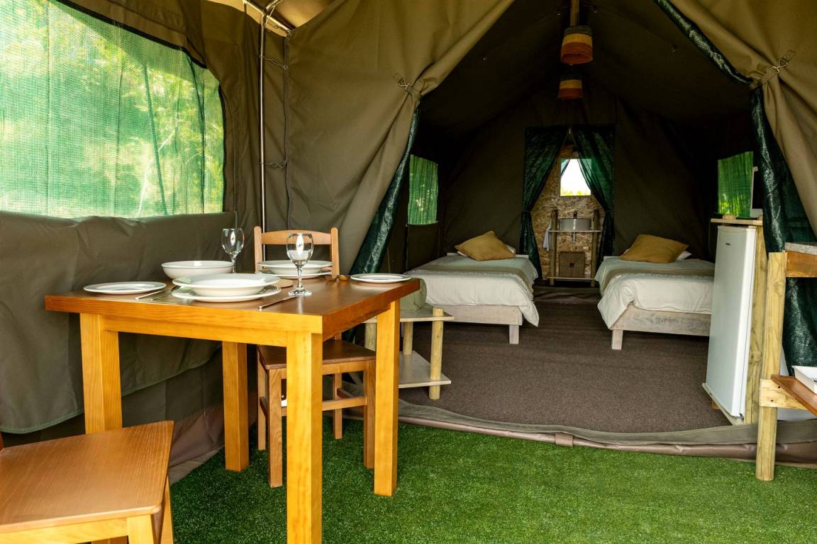 Acampamento ∙ 1 Quarto ∙ 2 Hóspedes - Portugal