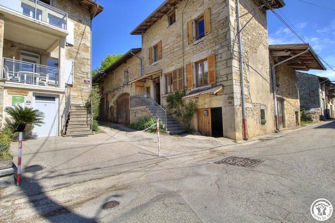 54 M² Gîte ∙ 2 Chambres ∙ 4 Personnes - Ain