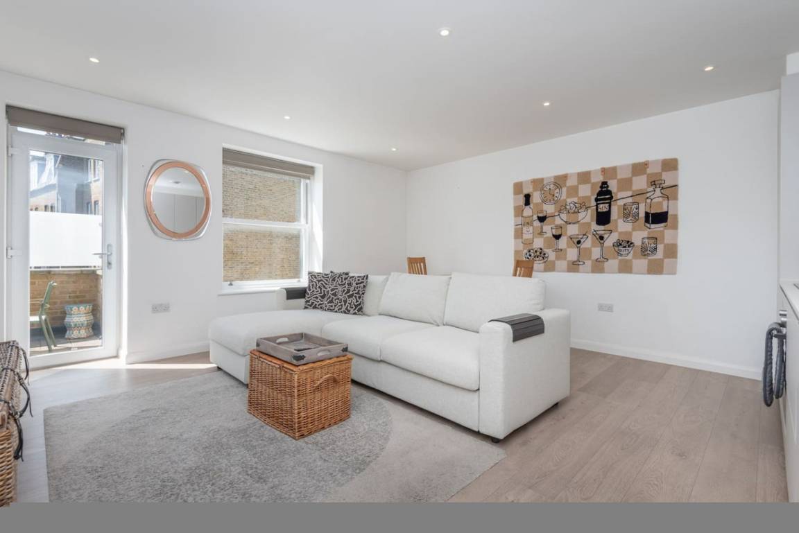 Apartment ∙ 1 Bedroom ∙ 4 Guests - London