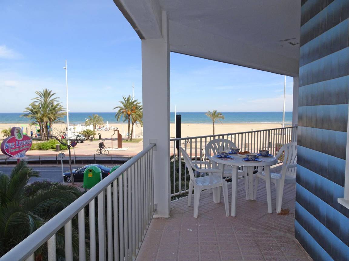 40 M² Apartamento ∙ 1 Habitación ∙ 4 Huéspedes - Oliva