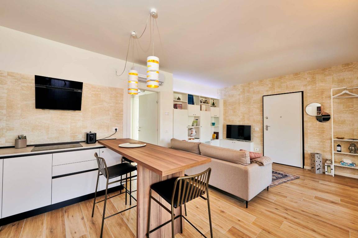 70 M² Apartment ∙ 2 Bedrooms ∙ 4 Guests - Garda