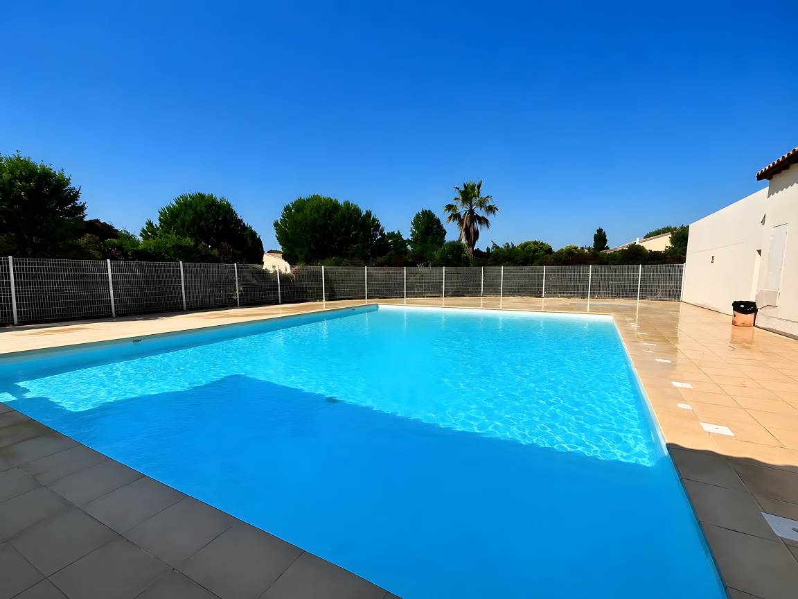 35 M² Maison De Vacances ∙ 2 Chambres ∙ 4 Personnes - Lunel