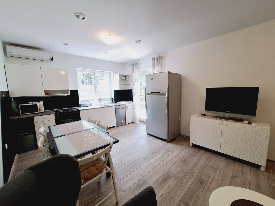 60 M² Ferienwohnung ∙ 2 Schlafzimmer ∙ 5 Gäste - Kraljevica