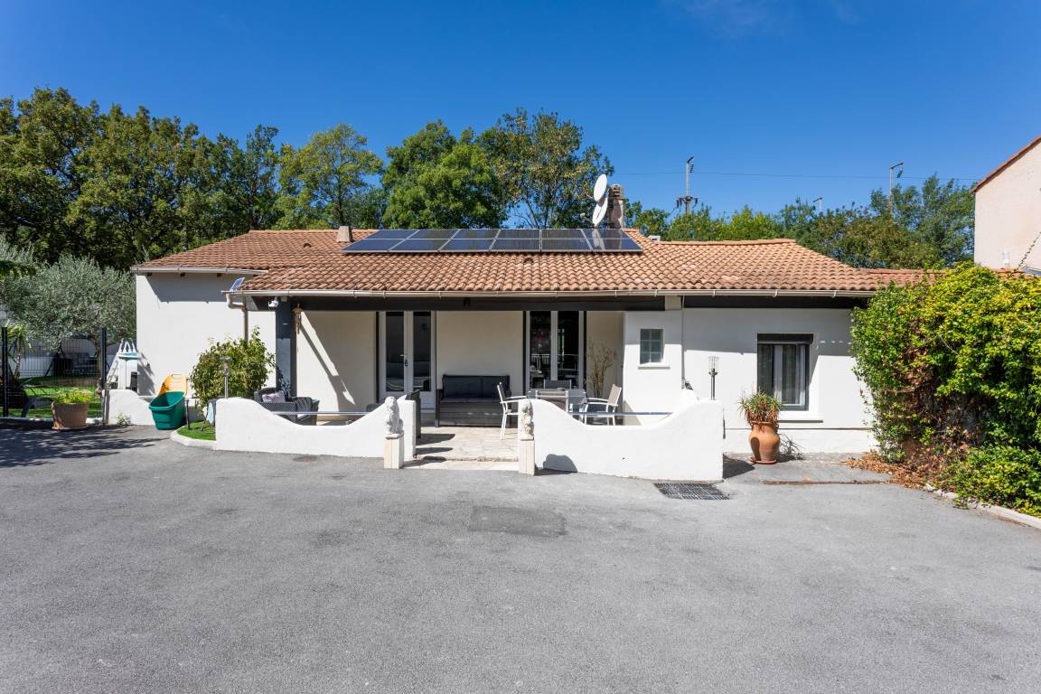 100 M² Villa ∙ 3 Chambres ∙ 6 Personnes - Le Cannet-des-Maures
