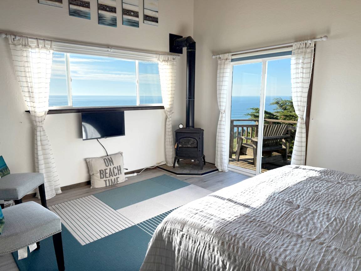 House ∙ 2 Bedrooms ∙ 6 Guests - Dillon Beach, CA