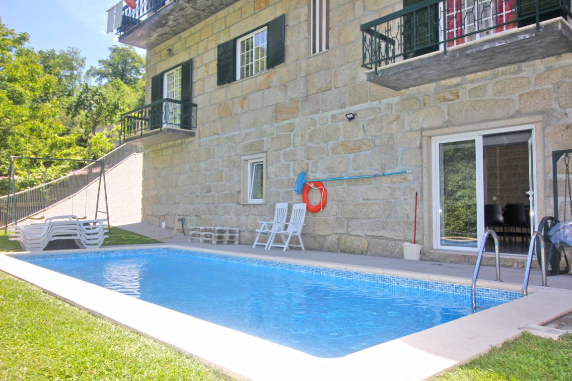 165 M² Casa ∙ 4 Quartos ∙ 9 Hóspedes - Terras de Bouro