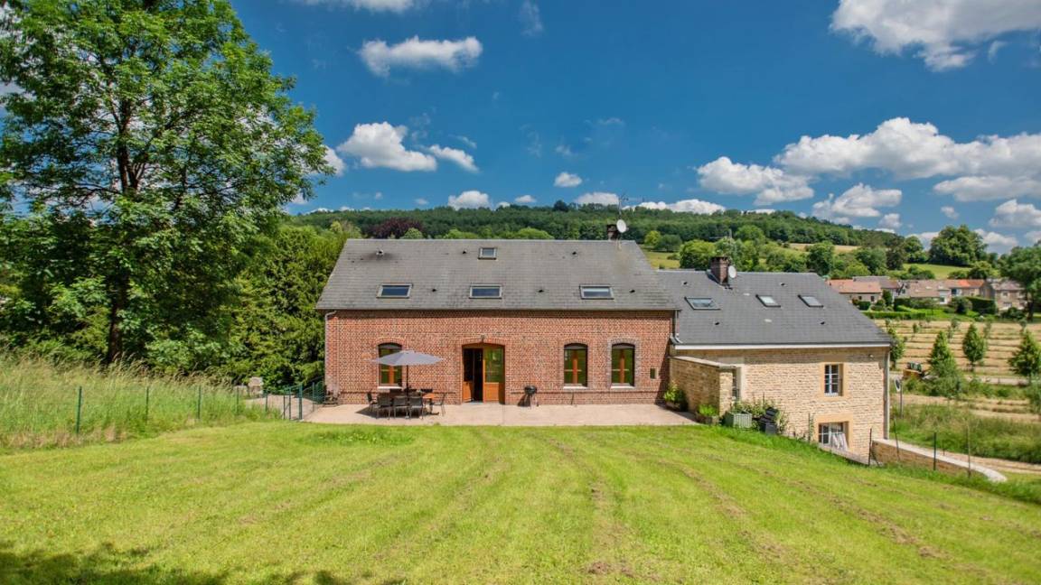 220 M² Ferienhaus ∙ 4 Schlafzimmer ∙ 8 Gäste - Ardennen