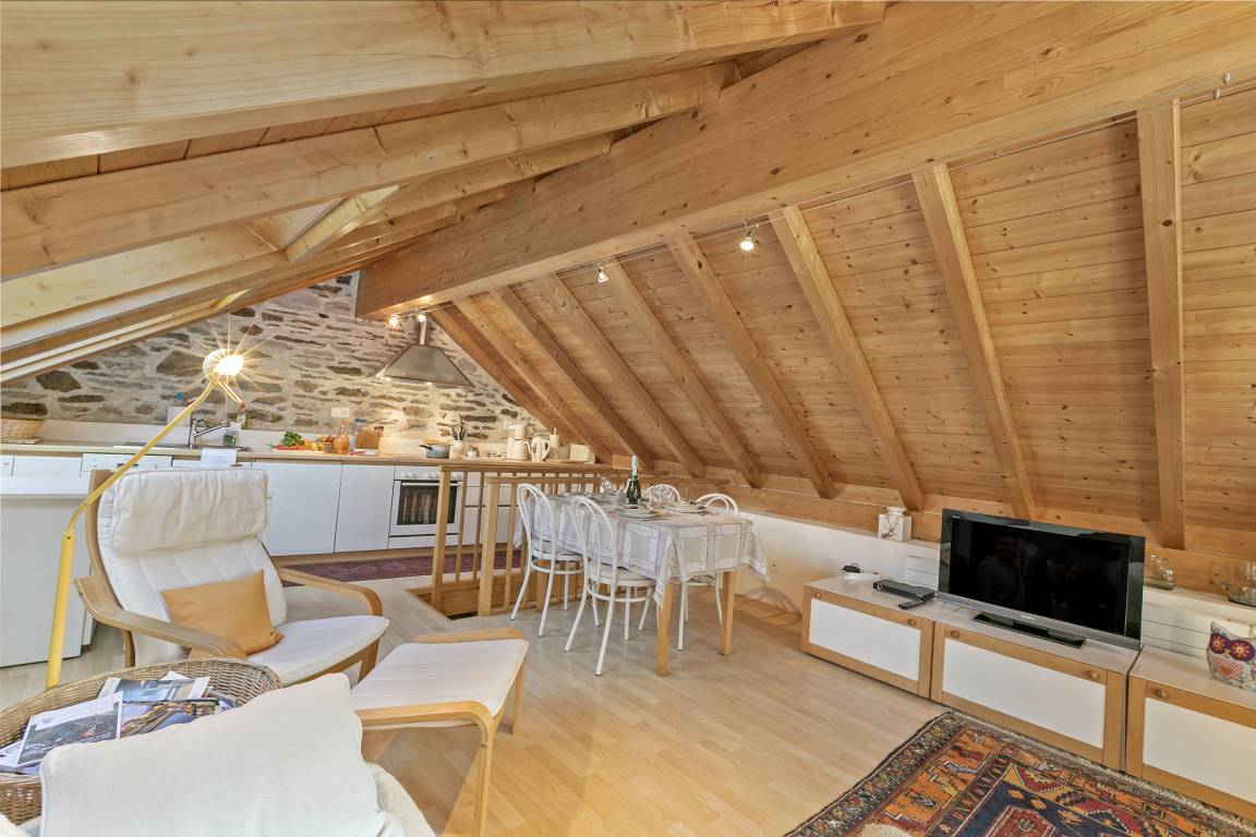 60 M² Chalet ∙ 2 Schlafzimmer ∙ 3 Gäste - Schweiz