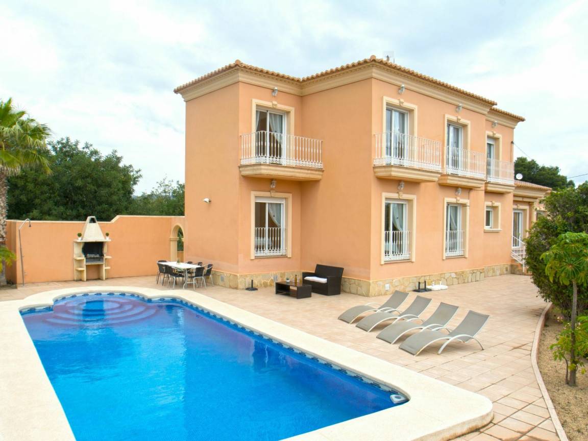 350 M² Villa ∙ 8 Makuuhuonetta ∙ 17 Vierasta - Calp