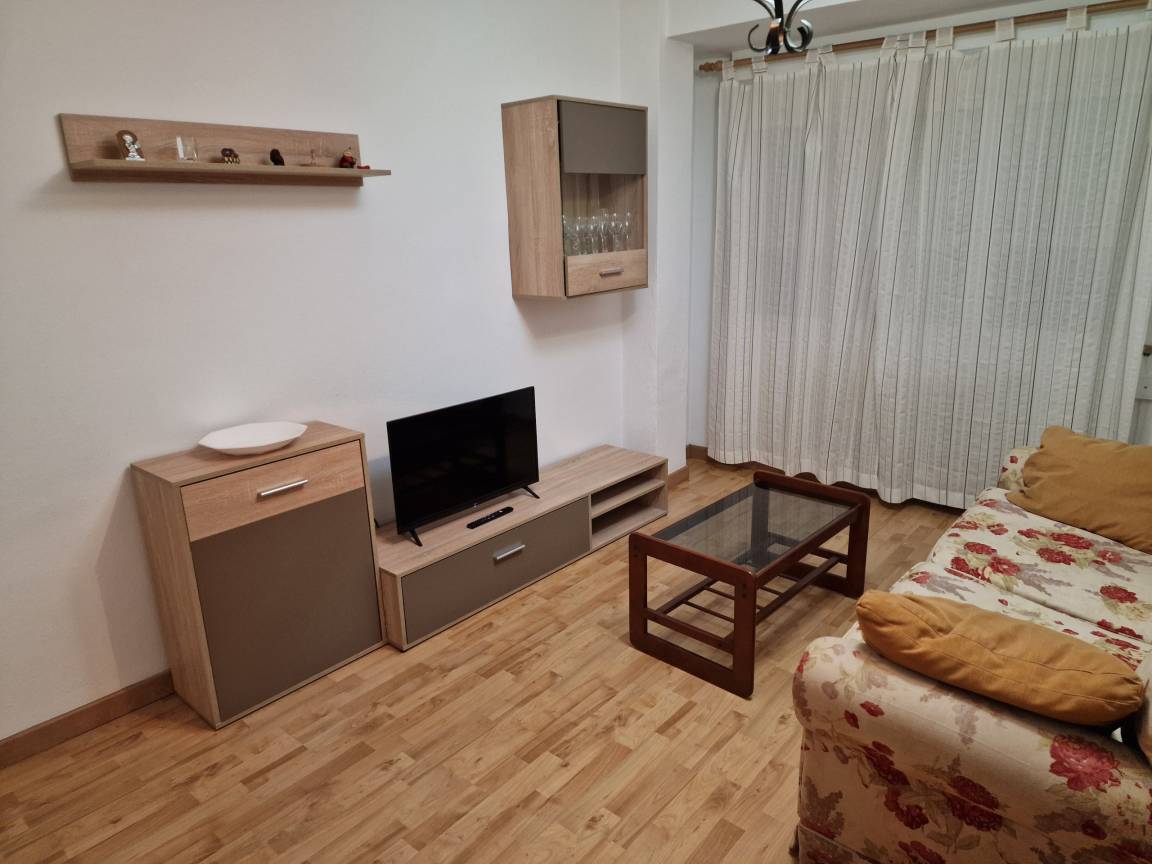 81 M² Appartement ∙ 3 Chambres ∙ 4 Personnes - Gijón
