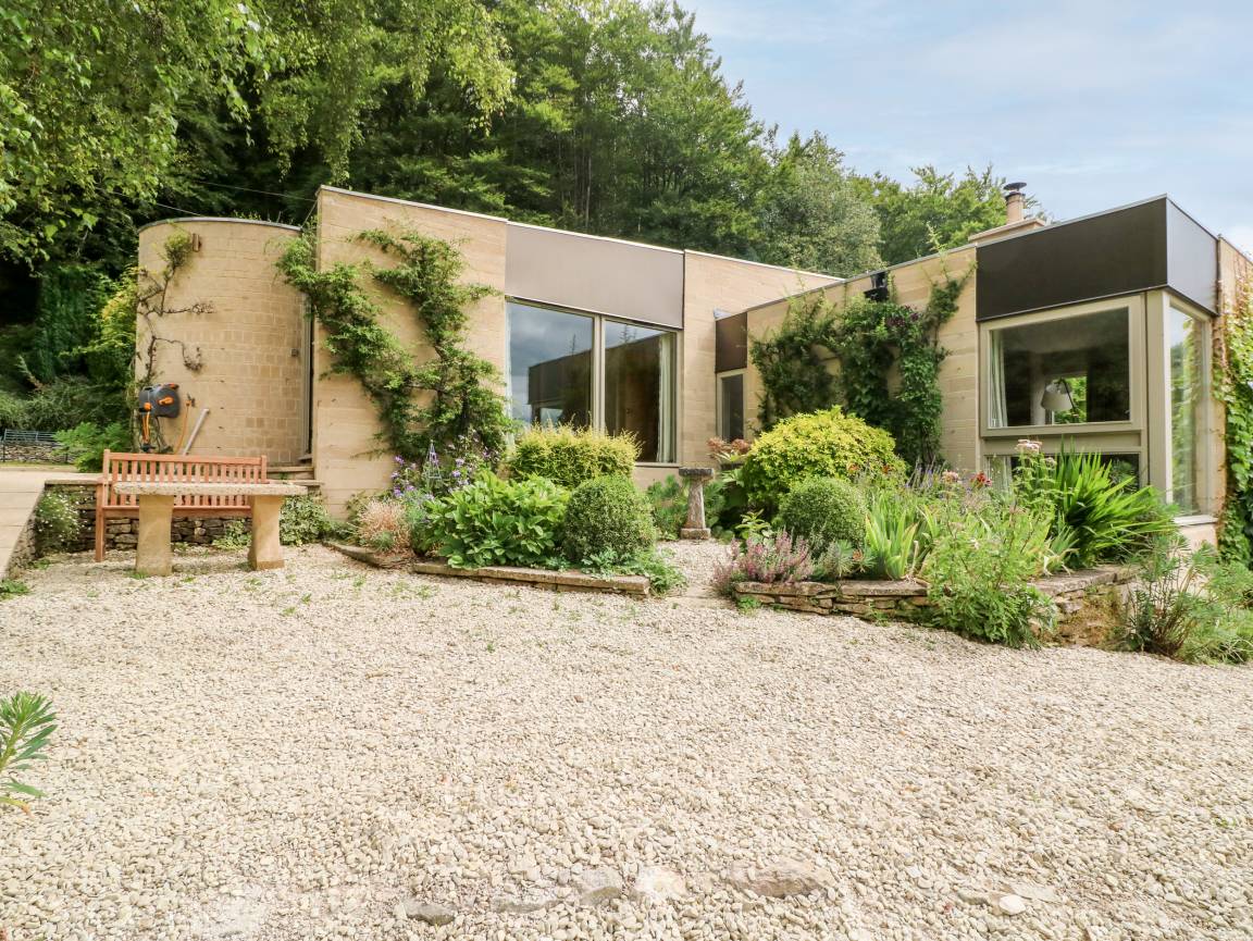Cottage ∙ 3 Bedrooms ∙ 6 Guests - Stroud