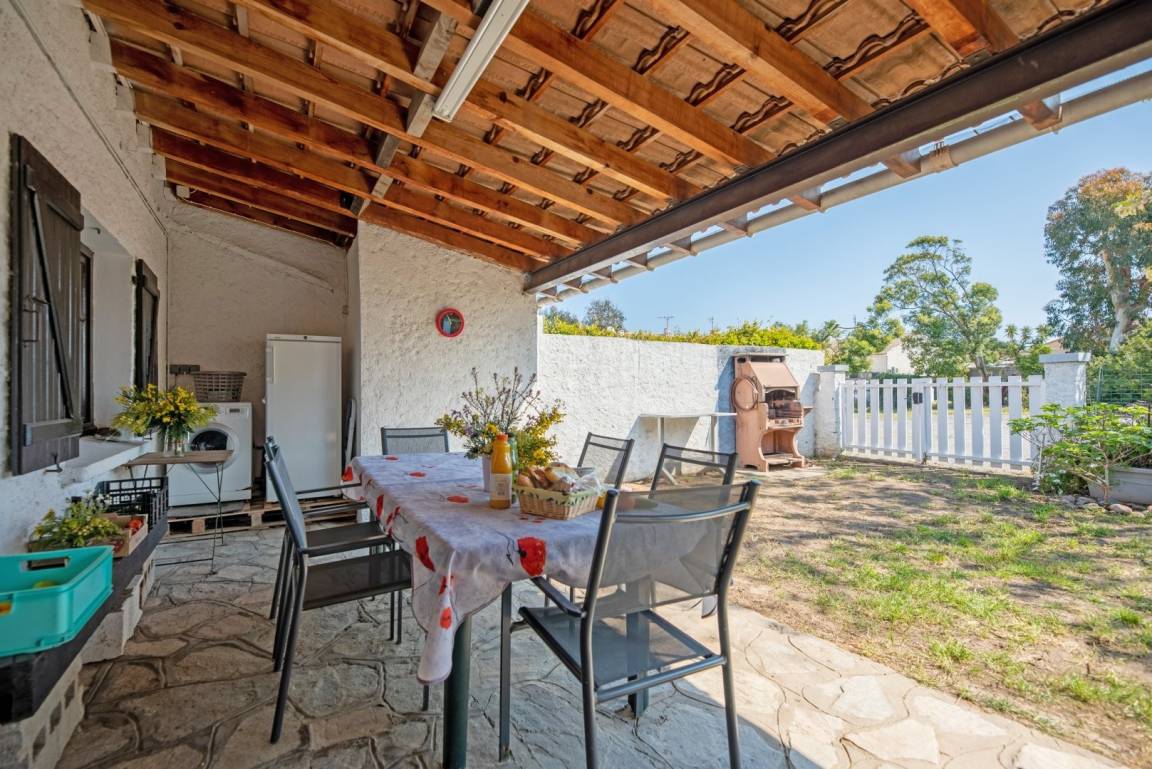 110 M² Villa ∙ 4 Chambres ∙ 10 Personnes - Biguglia