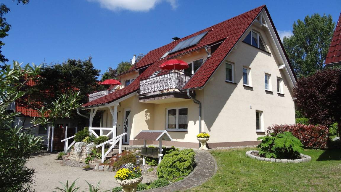 68 M² Ferienwohnung ∙ 2 Schlafzimmer ∙ 4 Gäste - Putbus
