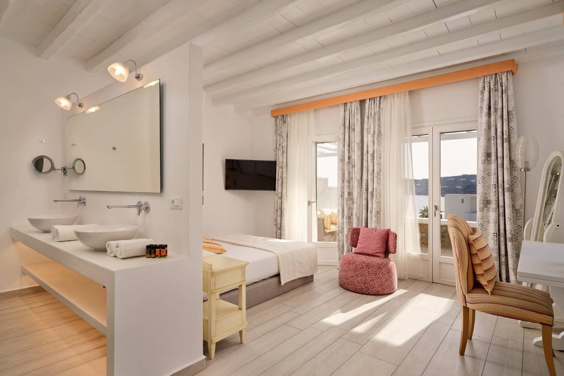 Villa ∙ 2 Bedrooms ∙ 4 Guests - Mykonos Region