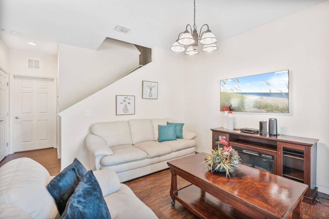Apartment ∙ 1 Bedroom ∙ 10 Guests - Celebration, FL