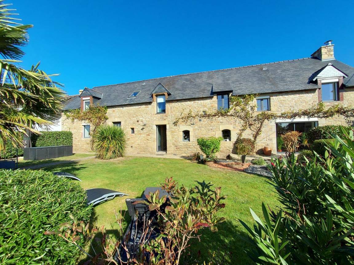 160 M² Gîte ∙ 4 Chambres ∙ 8 Personnes - Ploemel