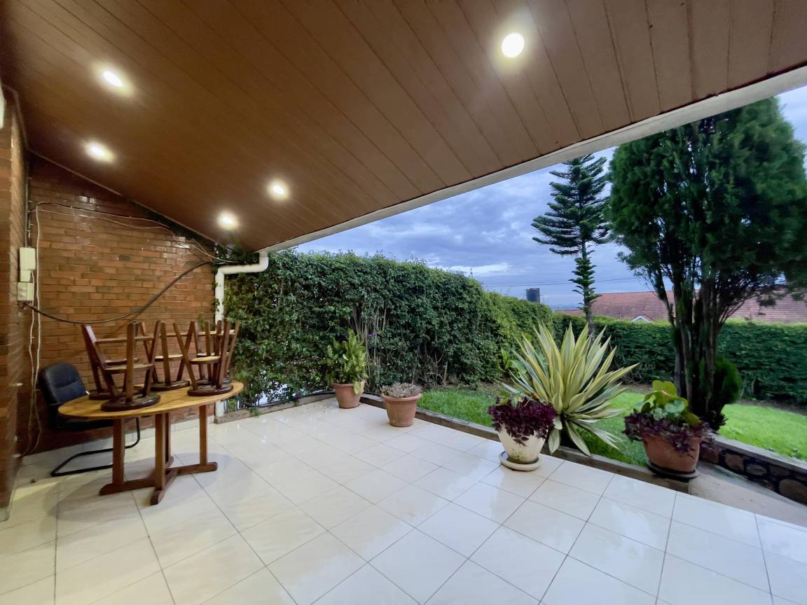 120 M² House ∙ 3 Bedrooms ∙ 6 Guests - Kigali