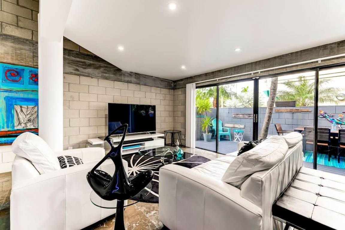 Apartment ∙ 2 Bedrooms ∙ 4 Guests - Fort Lauderdale, FL