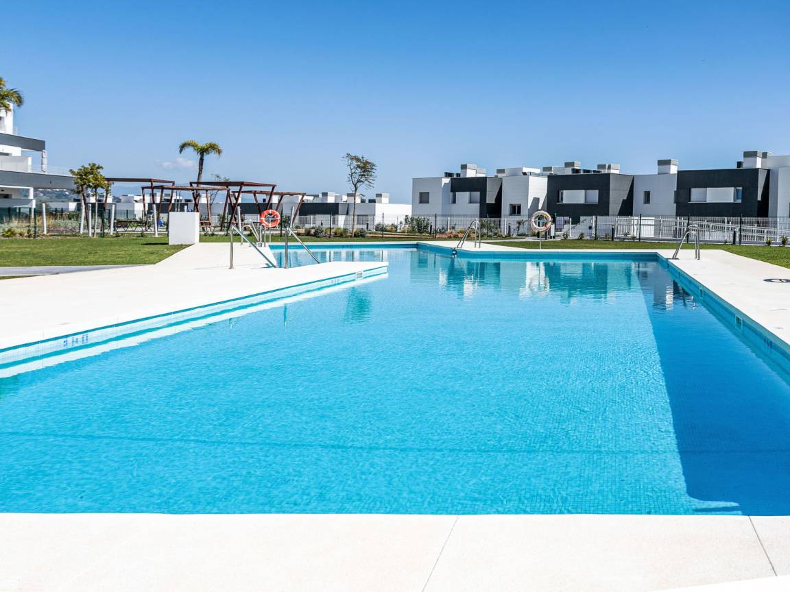 121 M² Appartement ∙ 3 Slaapkamers ∙ 6 Gasten - Estepona