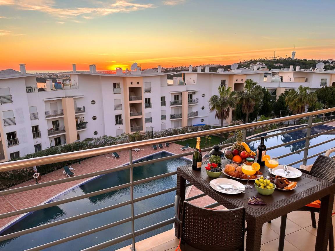 76 M² Apartment ∙ 1 Bedroom ∙ 3 Guests - Guia