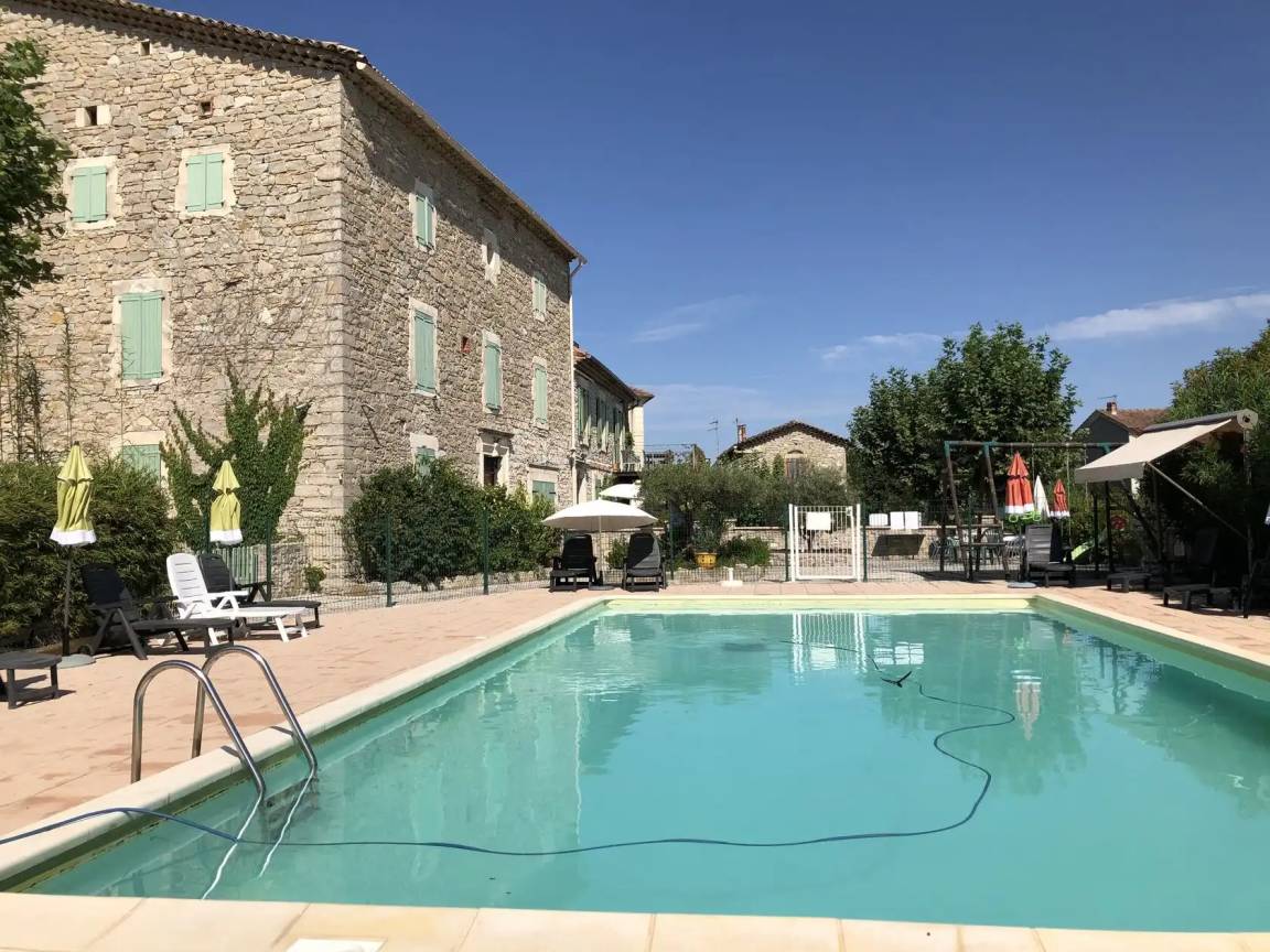 80 M² Appartement ∙ 2 Chambres ∙ 4 Personnes - Anduze