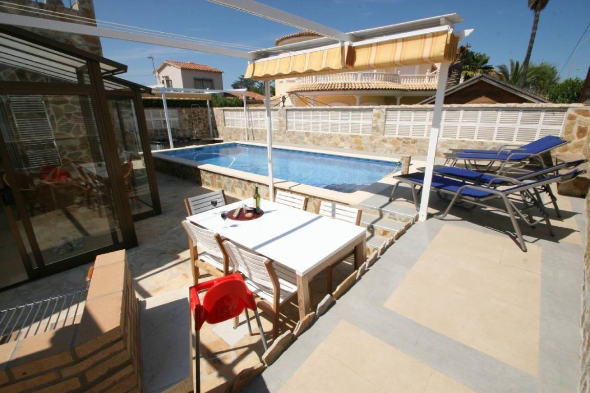 119 M² Maison De Vacances ∙ 3 Chambres ∙ 7 Personnes - Els Poblets