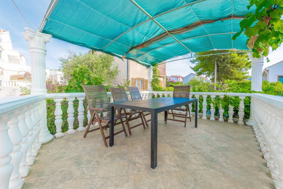 33 M² Ferienwohnung ∙ 2 Schlafzimmer ∙ 4 Gäste - Maslinica