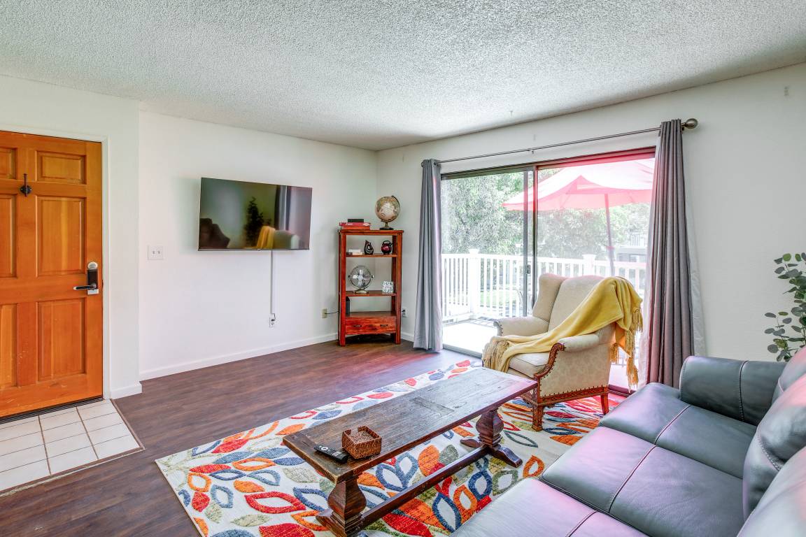 81 M² Apartment ∙ 2 Bedrooms ∙ 6 Guests - Santa Maria, CA