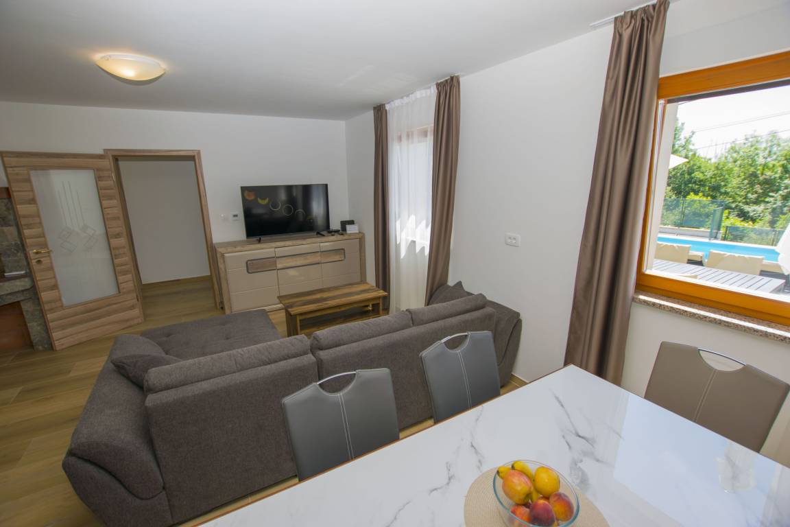 200 M² Casa ∙ 5 Habitaciones ∙ 10 Huéspedes - Rijeka