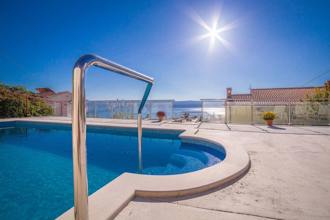 44 M² Appartement ∙ 1 Slaapkamer ∙ 4 Gasten - Omiš