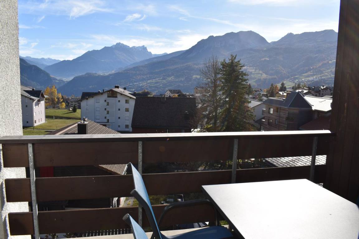 Ferienwohnung ∙ 2 Schlafzimmer ∙ 5 Gäste - Lenzerheide (Lai)