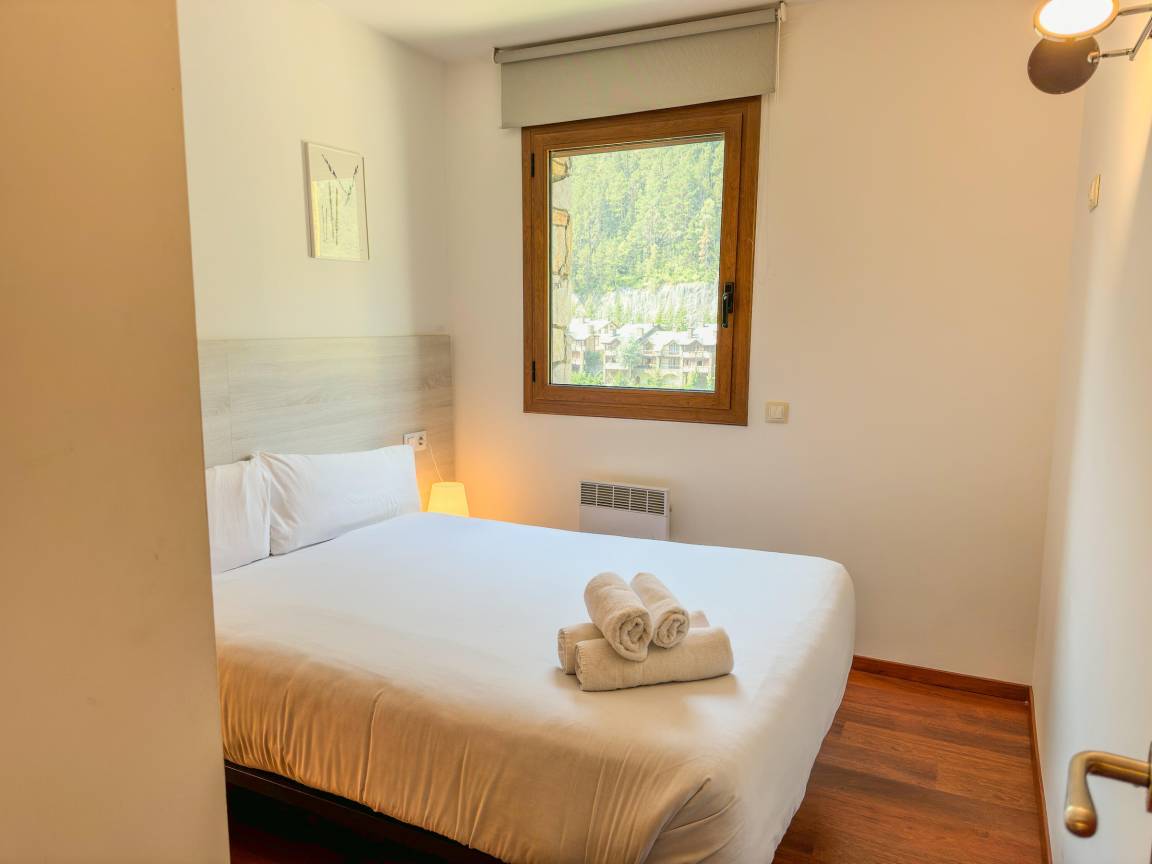 75 M² Apartamento ∙ 2 Habitaciones ∙ 5 Huéspedes - Andorra la Vieja