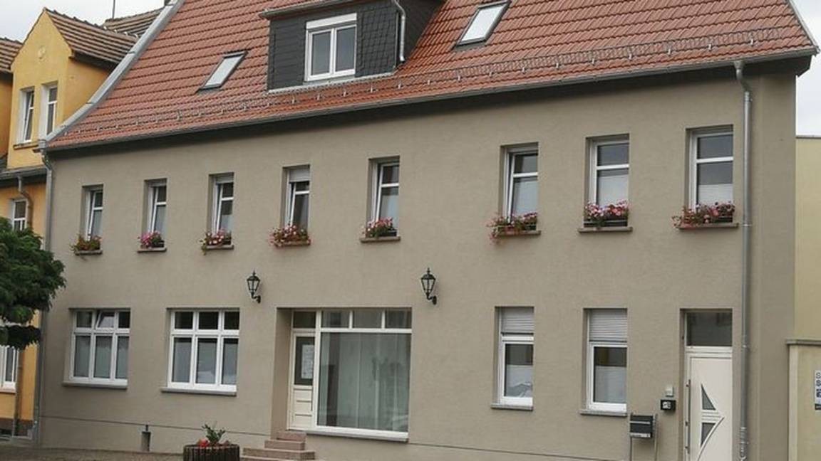 30 M² Ferienwohnung ∙ 1 Schlafzimmer ∙ 4 Gäste - Köthen (Anhalt)